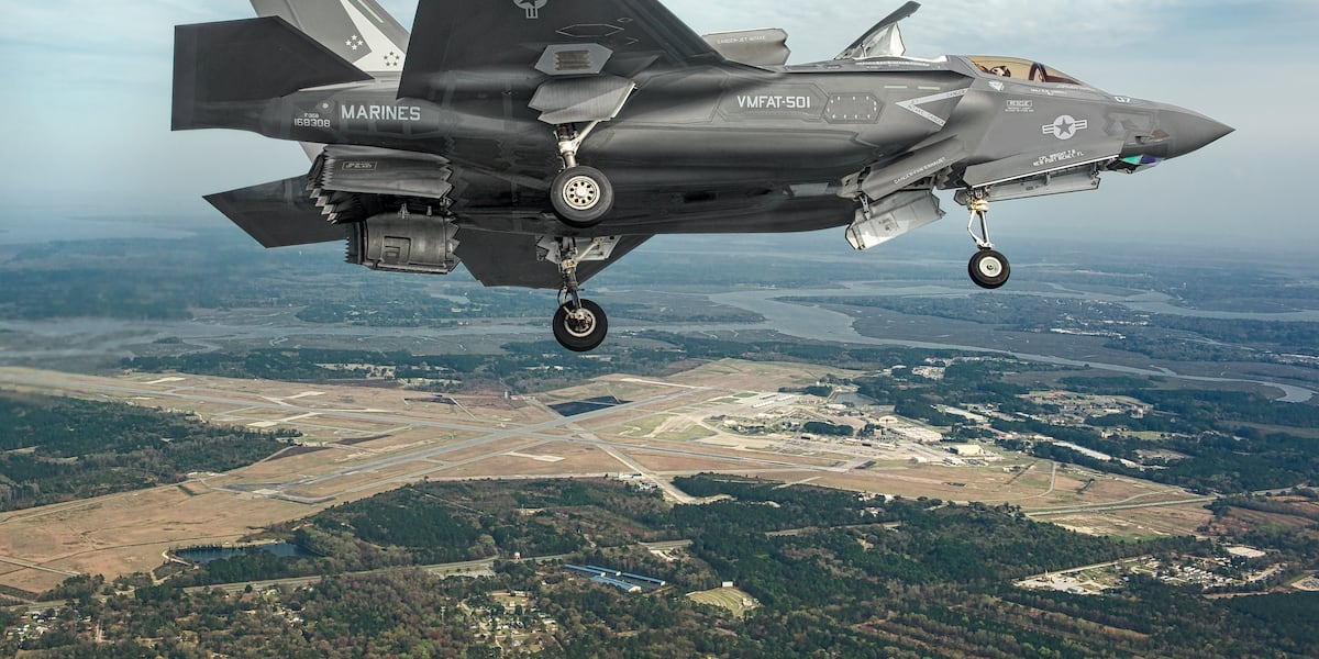 Debris field found in search for F-35 jet in Williamsburg County Debris field found in search for F-35 jet in Williamsburg County